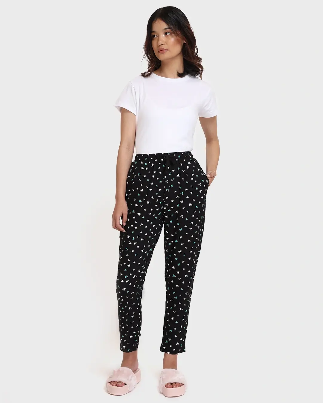 What To Wear With Women's Pajamas - Stylish Outfit Ideas