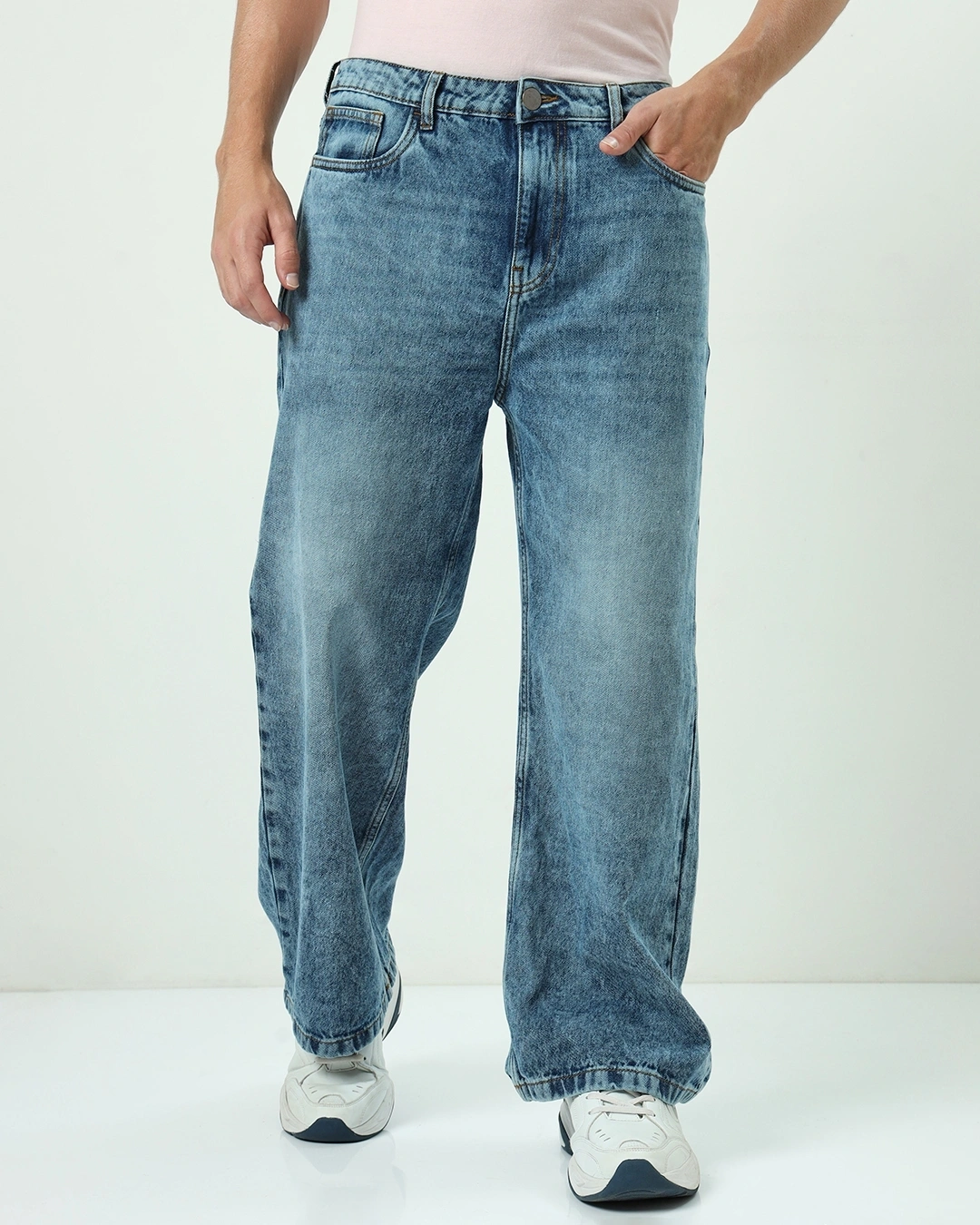 Baggy Jeans Vs Regular Jeans: Choosing The Perfect Fit For You ...