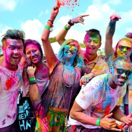 Trending & Vibrant Holi Outfits For Men And Women